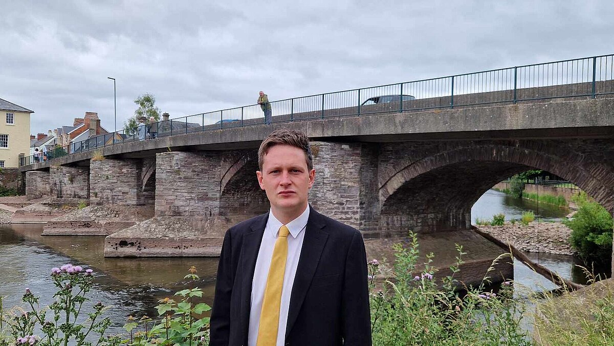 David Chadwick calls for outright ban on water boss bonuses - Brecon ...