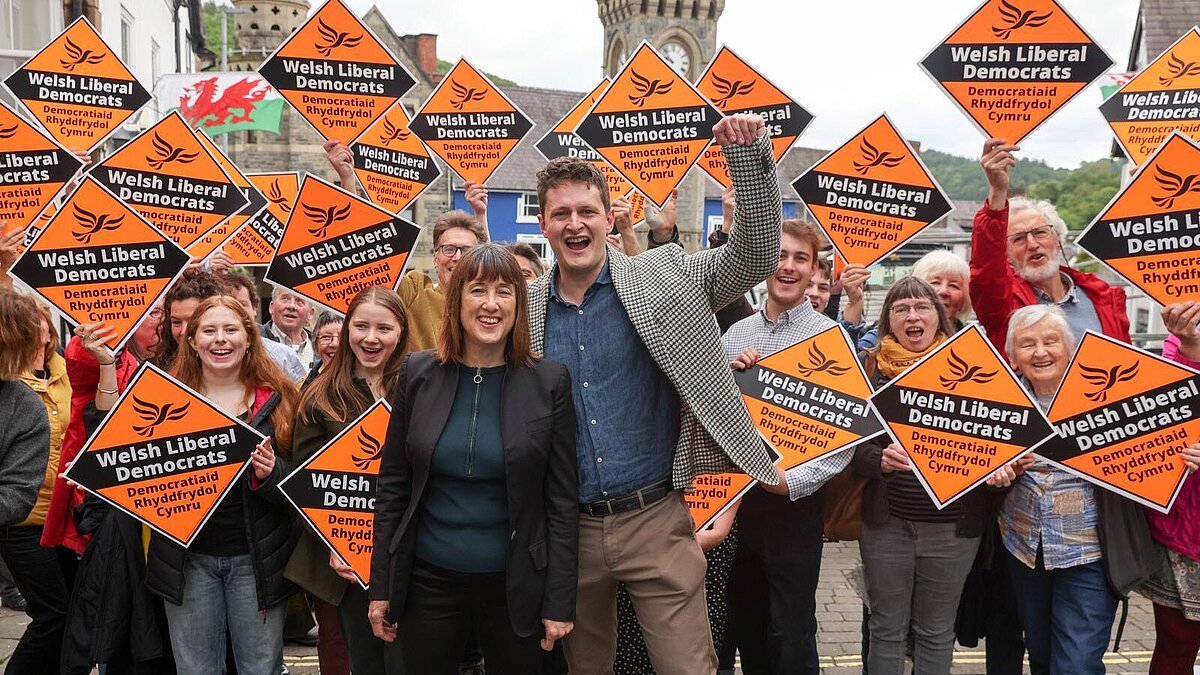 David Chadwick Celebrates Banking Hub Win for Ystradgynlais - Brecon ...